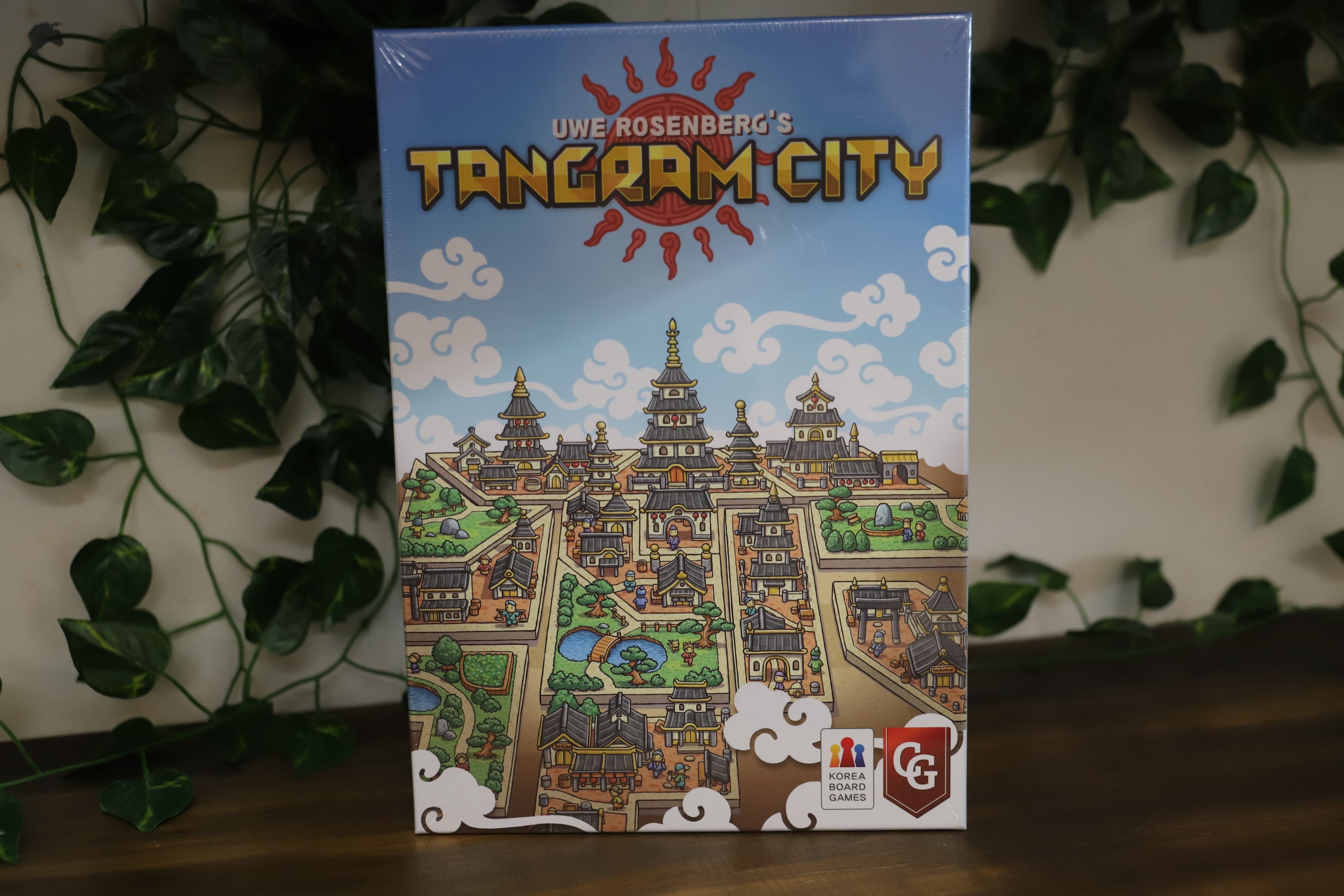 Tangram City – Pluto & Nessie