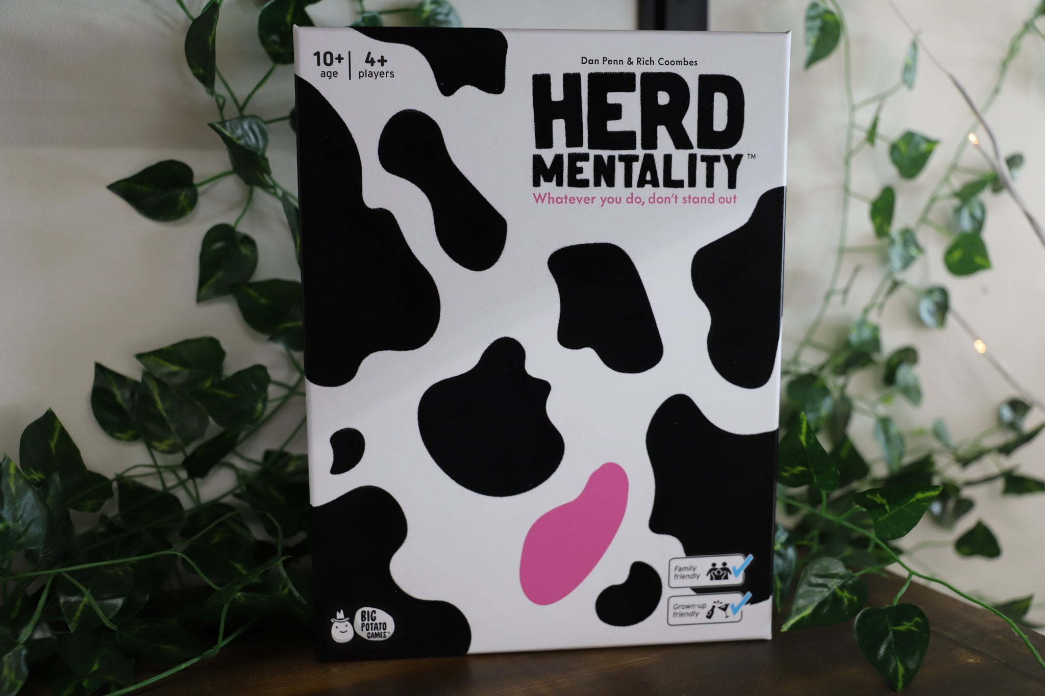 Herd Mentality – Pluto & Nessie